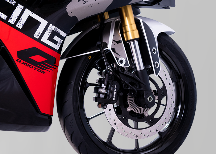 QJMOTOR SRK 250 RS: Moto Deportiva | Rendimiento y Estilo