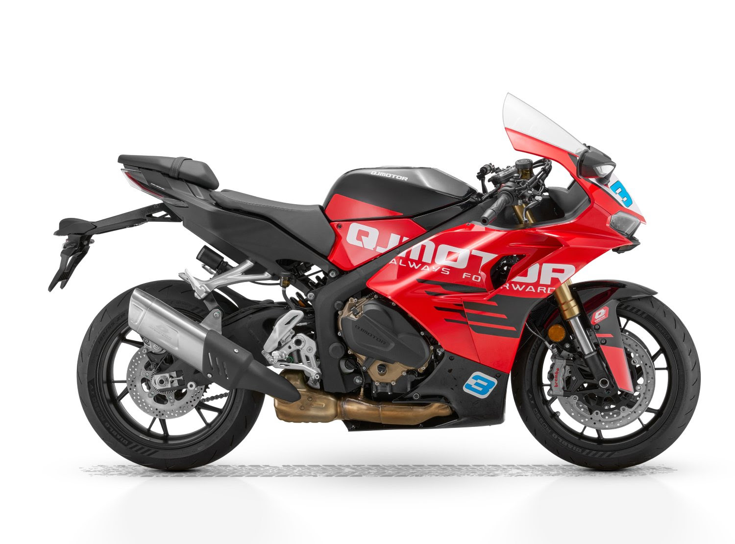 QJMOTOR lanza sus nuevas SRK 800 R y RS